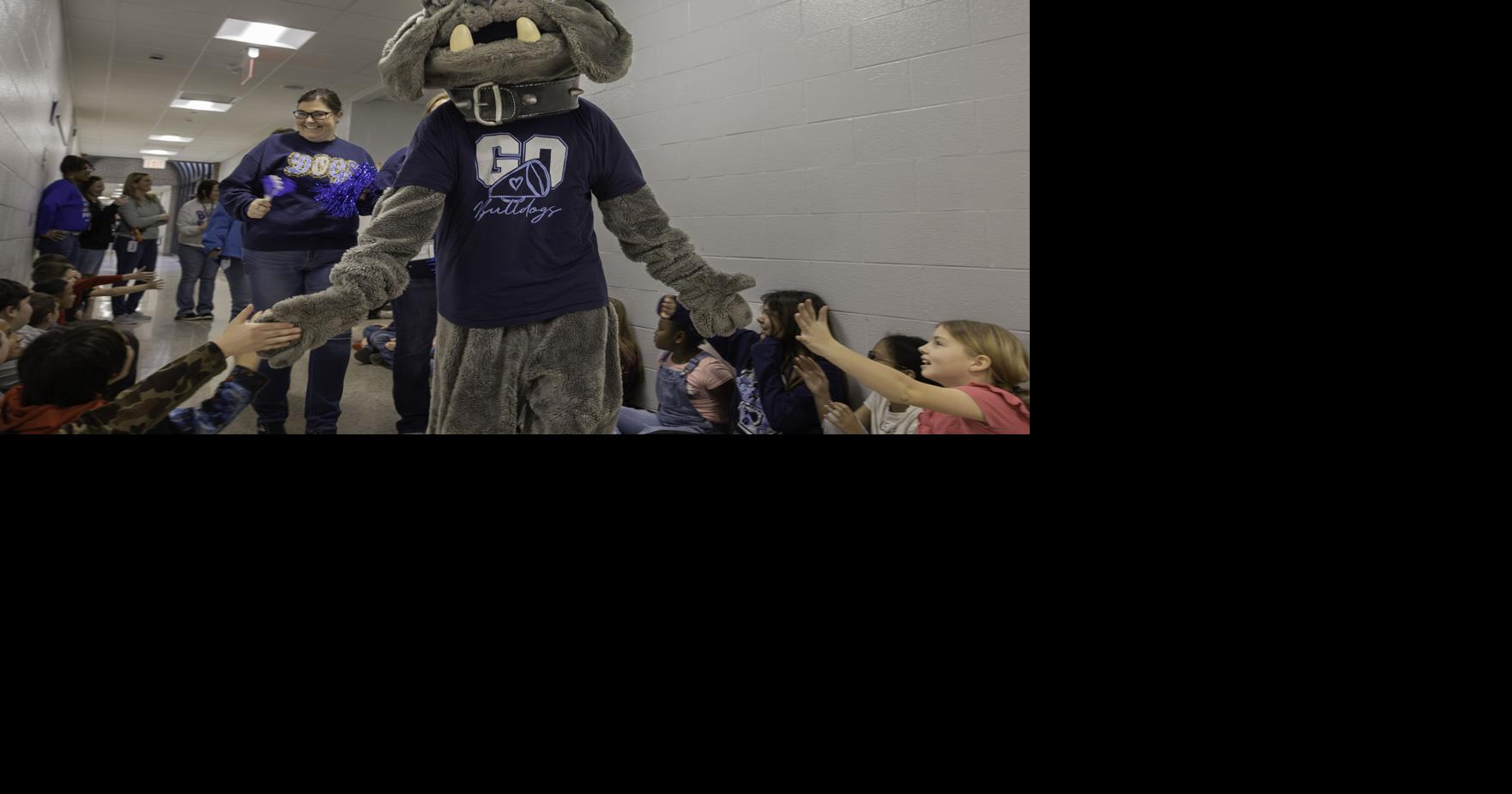 Sweeny ISD Education Foundation presents grant impact for Journalism ...