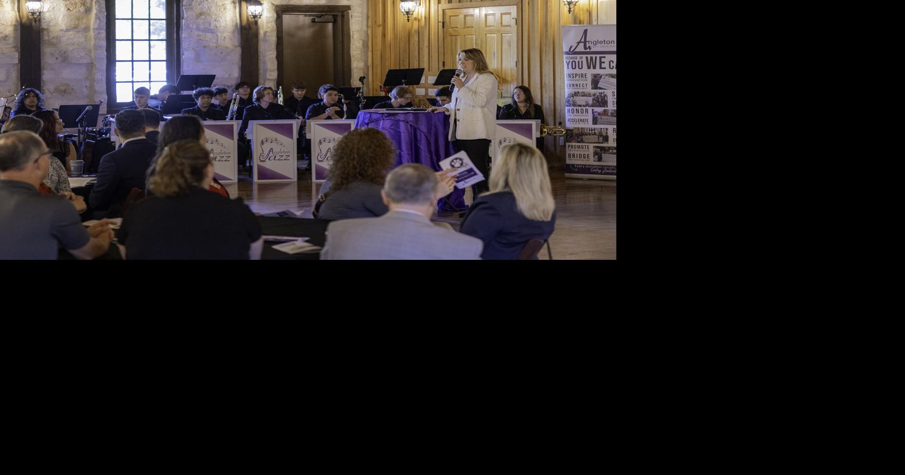 Angleton ISD recognizes high-achieving students, teachers of the year ...