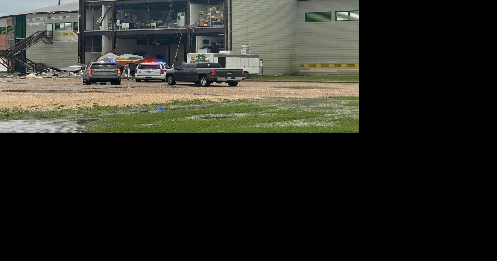 Buildings damaged, thousands without power in Angleton after storm ...