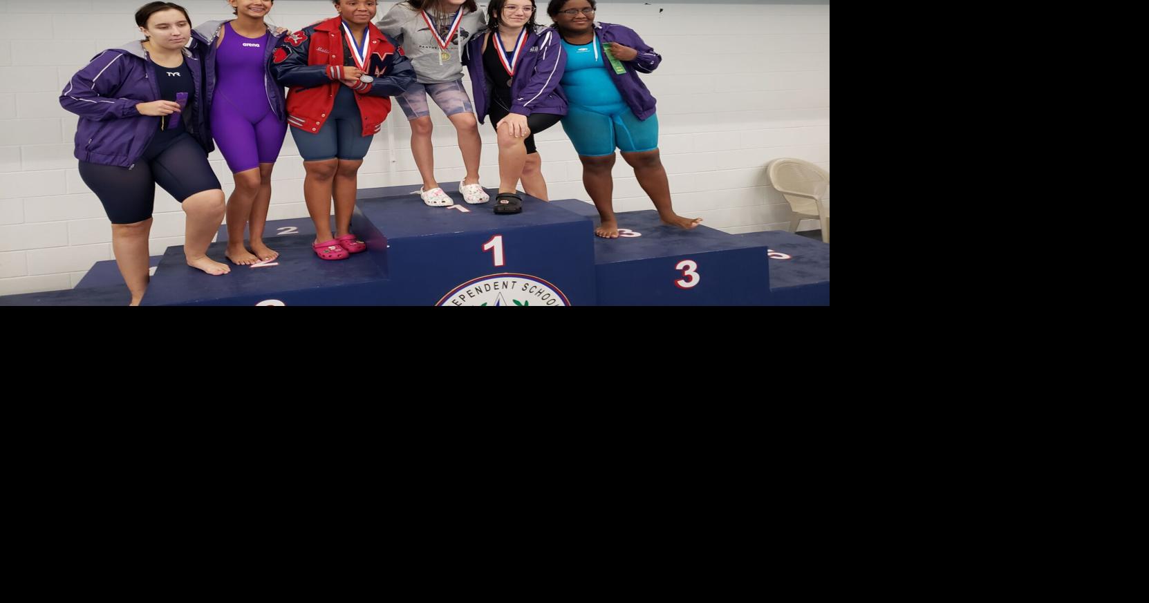 Angleton swim teams sweep district meet | Sports | thefacts.com