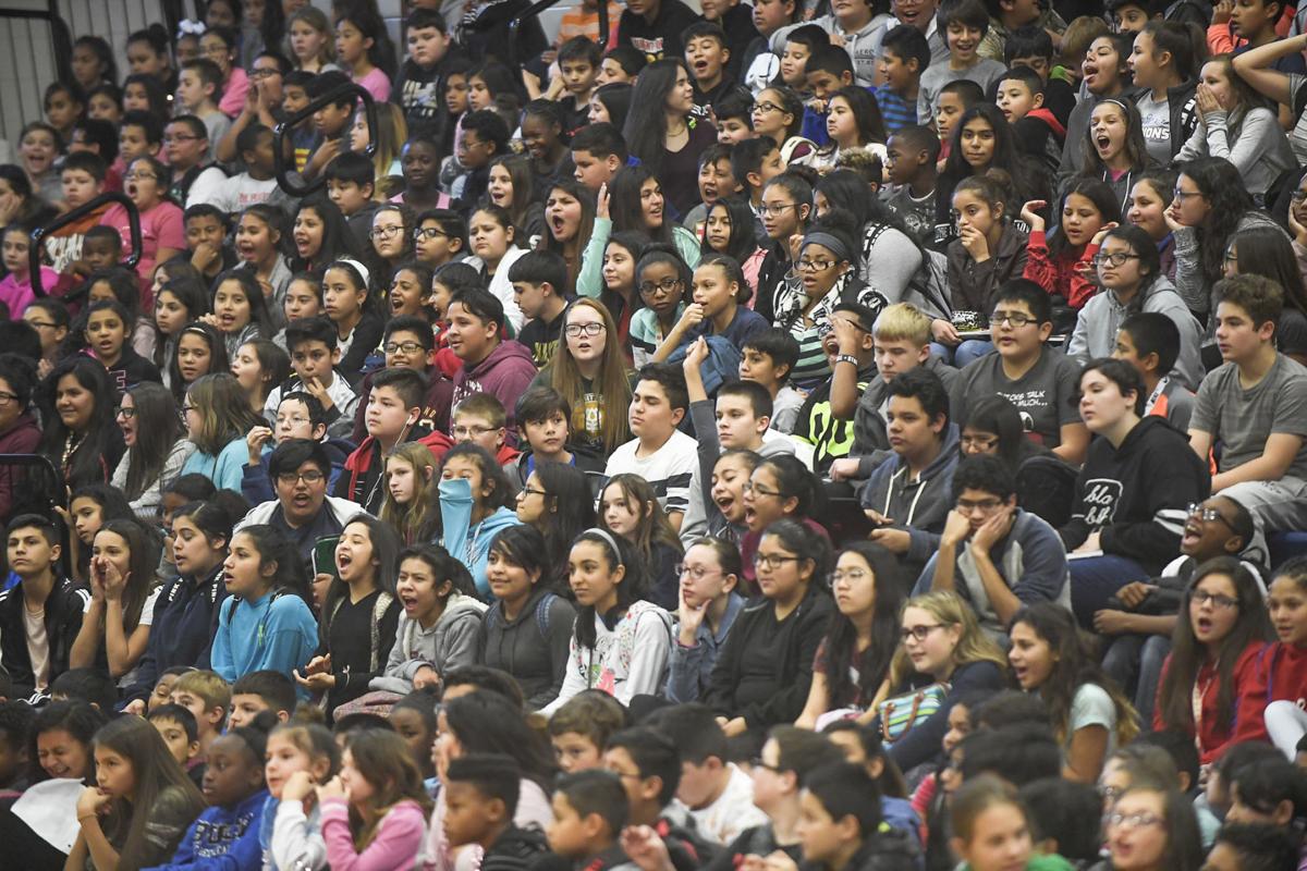 Clute Intermediate is Capturing Kids’ Hearts | Free Share | thefacts.com