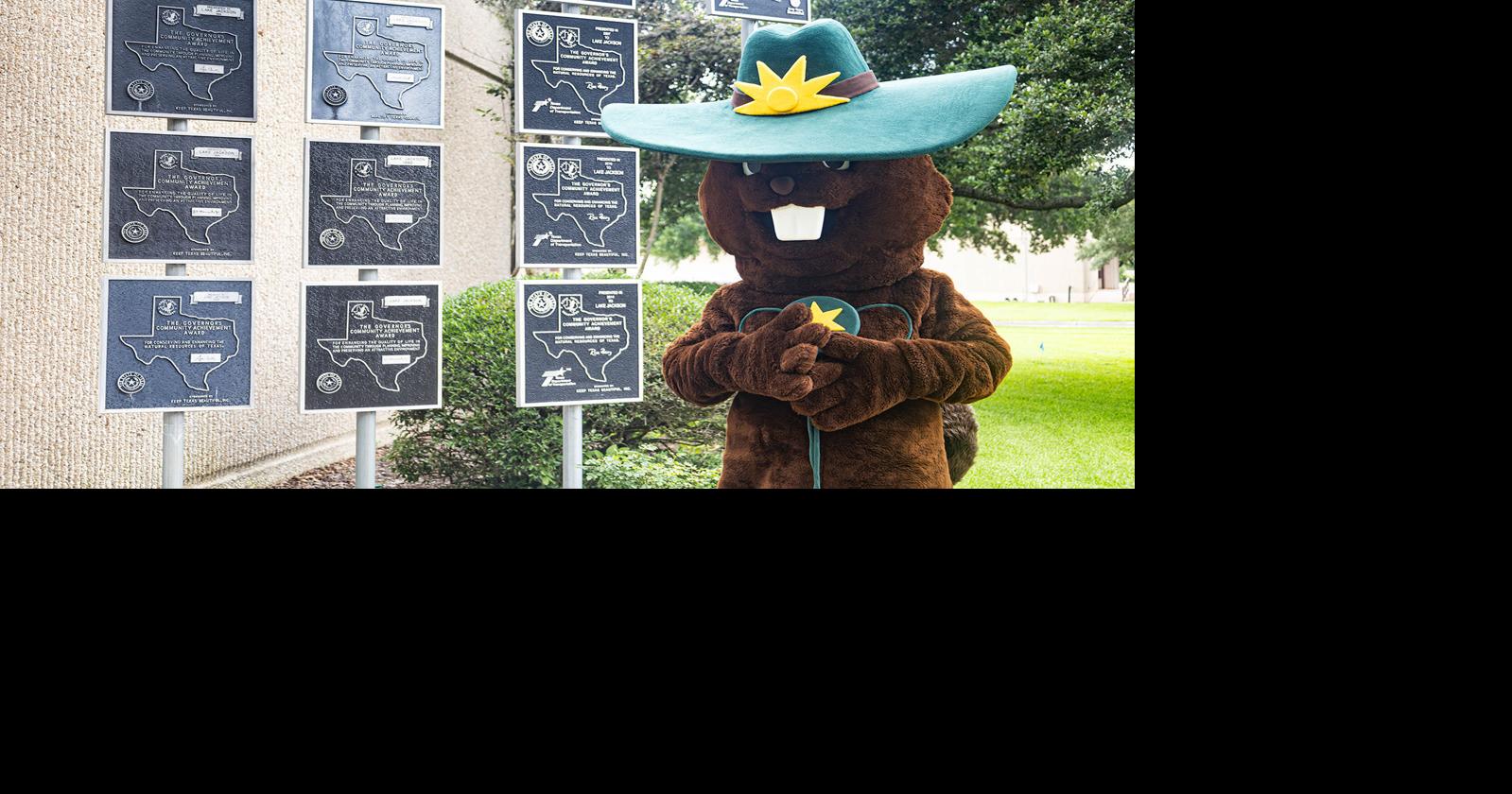 Lake Jackson mascot gets a makeover | Brazos Living | thefacts.com