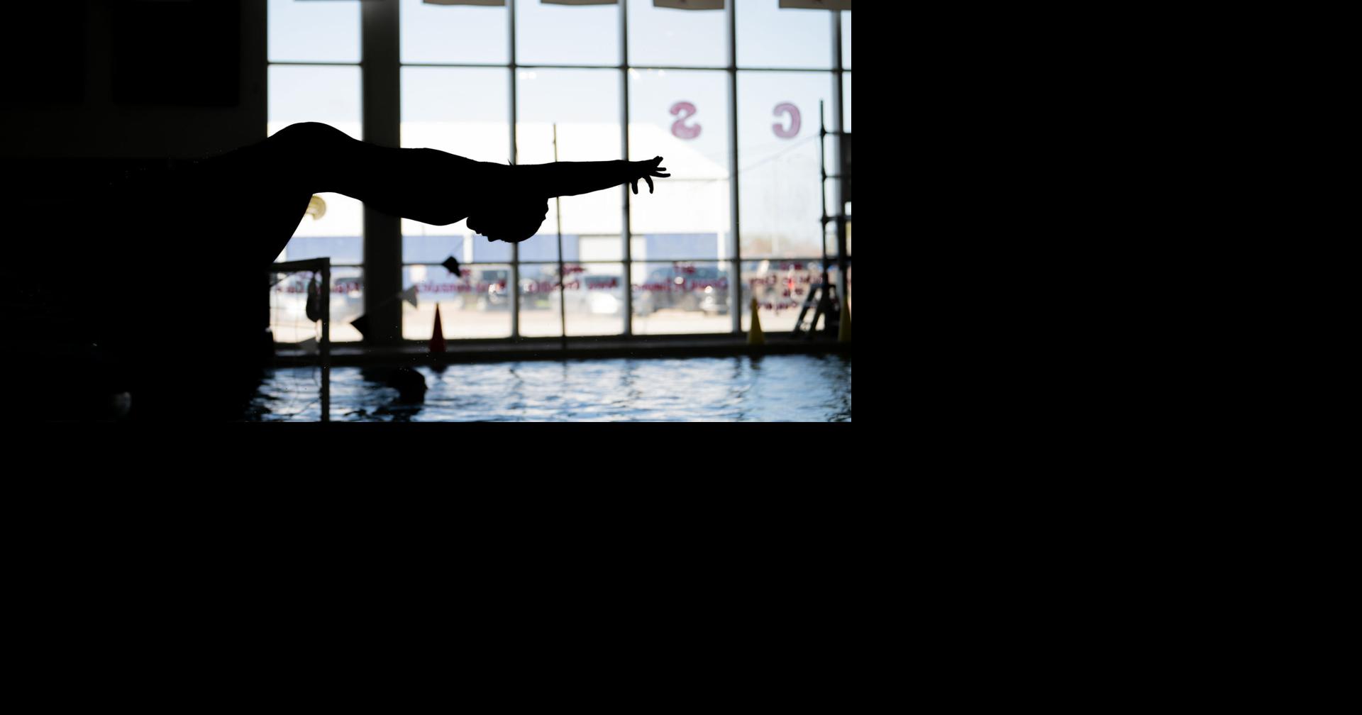 Gonzalez embraces being 1st B’wood swimmer to qualify for state in 8 ...