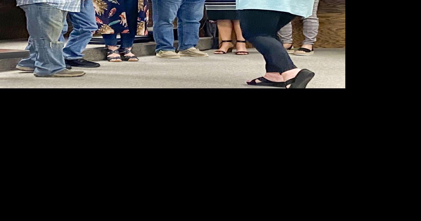 Students graduate from the first Angleton University | News | thefacts.com