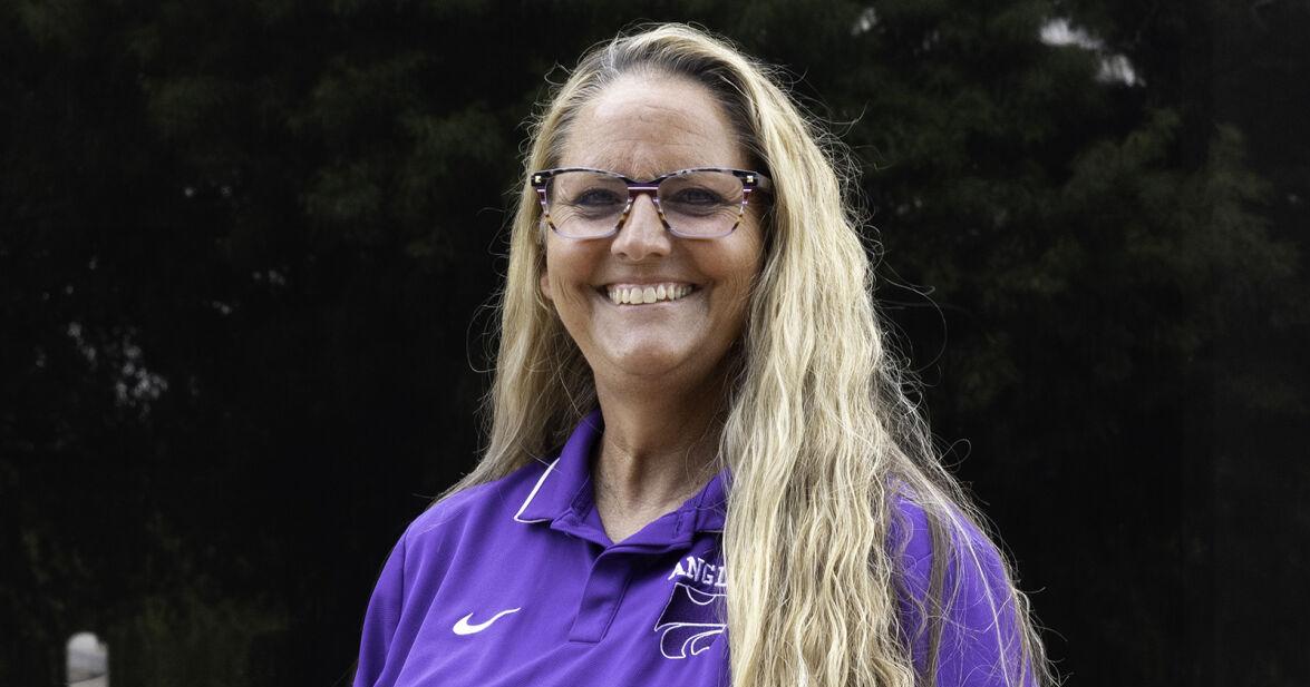 ALL-COUNTY SOFTBALL: Angleton coach Rubio signs off on top of her game ...