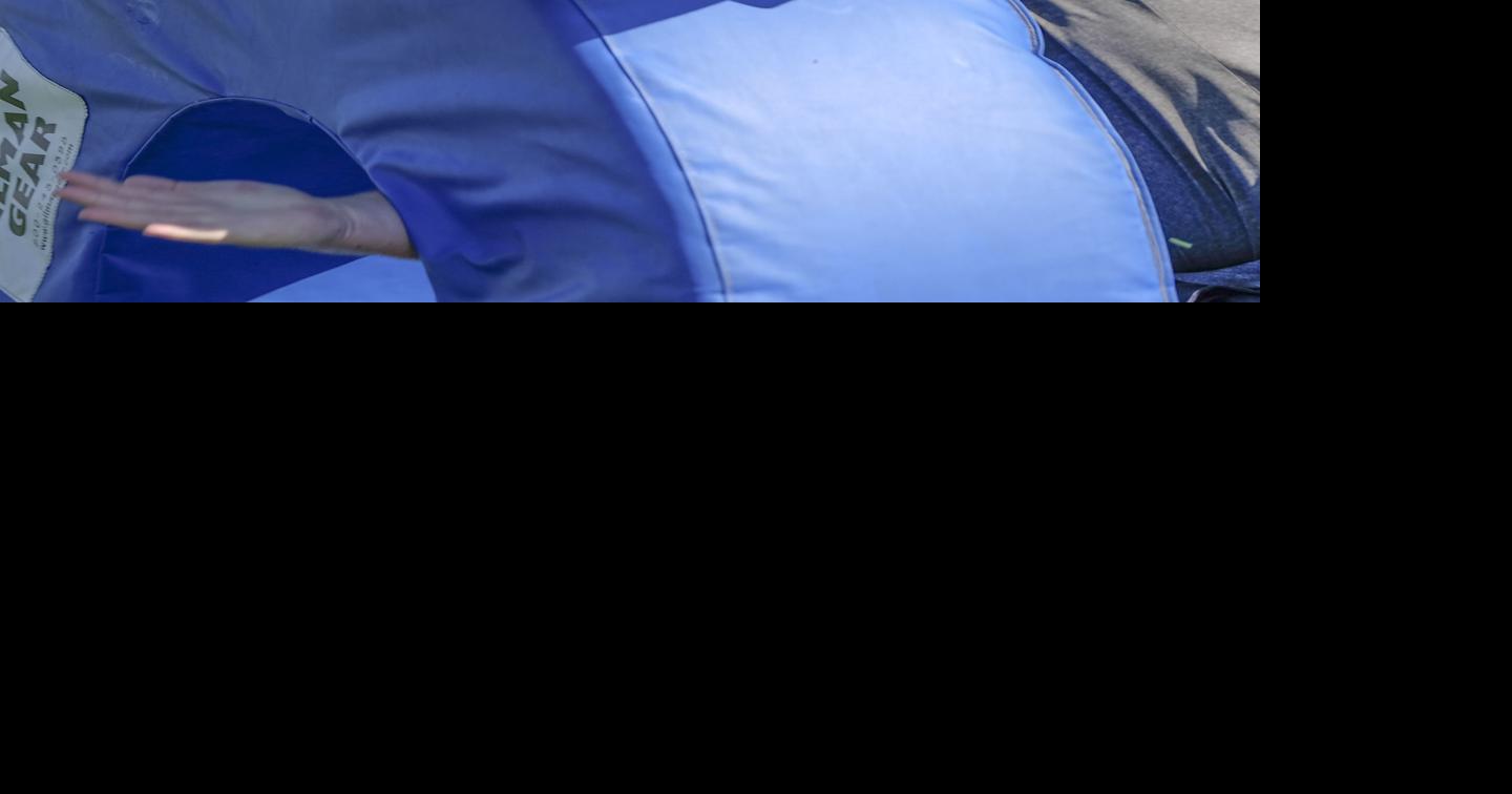 Sweeny football camp | Sports | thefacts.com