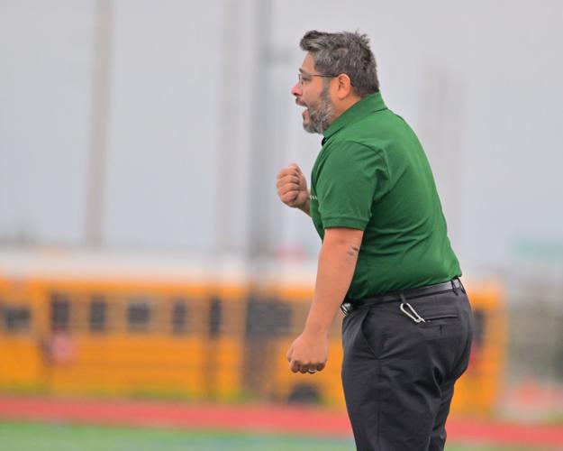 Iowa Colony sweeps Sweeny in soccer doubleheader | Sports | thefacts.com