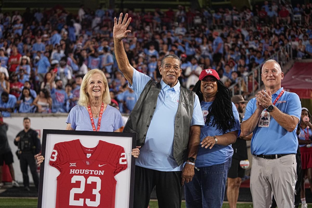 Elmo Wright 1 | | thefacts.com