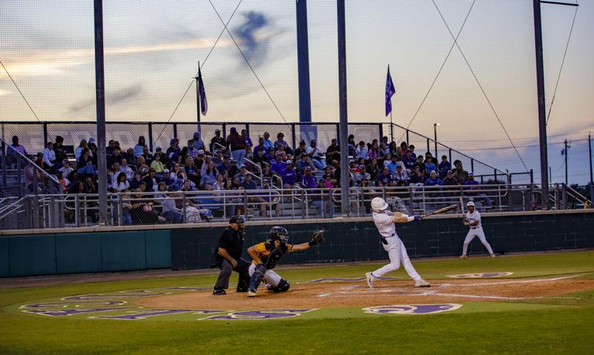 'Cats claim 5th straight win; eye district crown | Sports | thefacts.com