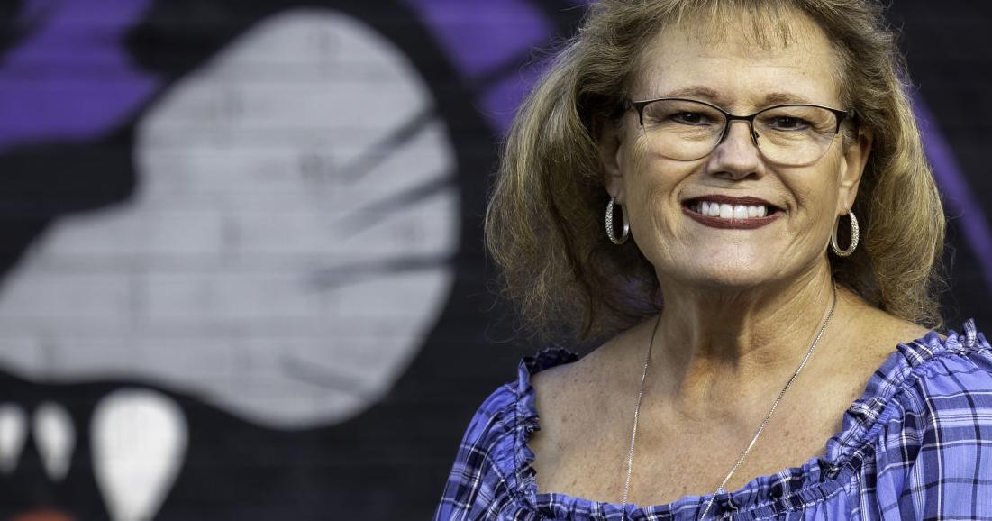 PATTI BLUDAU: Fencing scar still evident | Brazos Living | thefacts.com