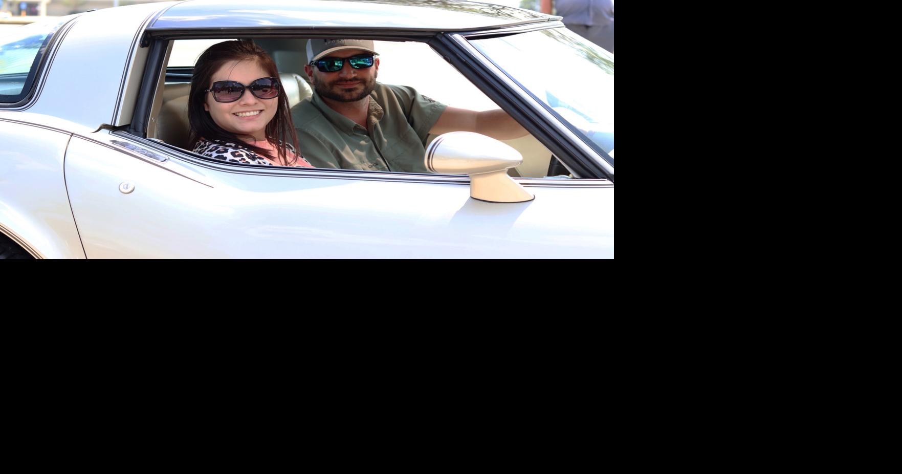 Classic car parade visits retirement facilities | News | thefacts.com