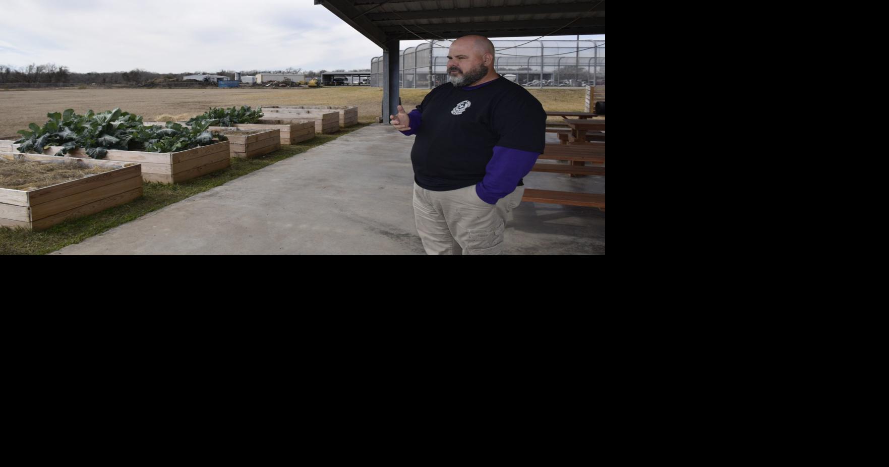 Angleton ISD grows inspiration in alternative education program | News ...