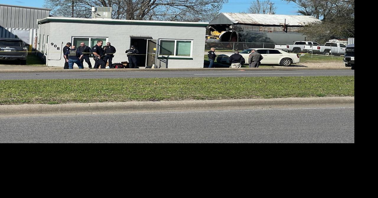 2 dead after gunman opens fire inside Angleton business | Free Share ...