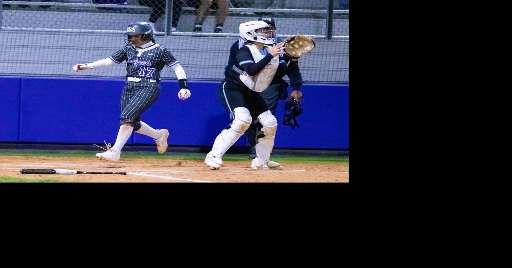CATS BLANK BUCS: Angleton holds Brazoswood scoreless in non-district ...