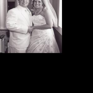 Jennifer Lynn Drury weds Benjamin John Glowacki | Weddings | thefacts.com