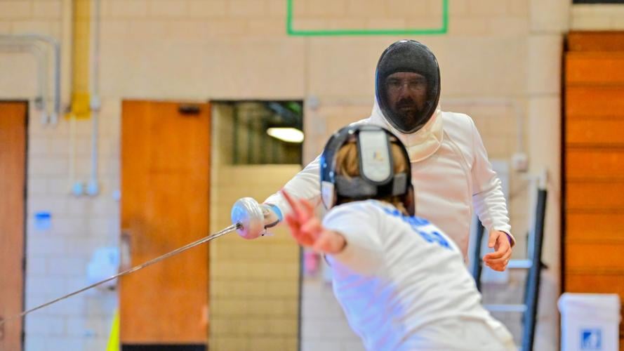 Fencing club looking to rebuild Olympic sport in Brazosport area ...
