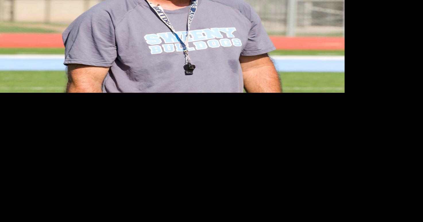 Lynch kicks off Sweeny football | Sports | thefacts.com