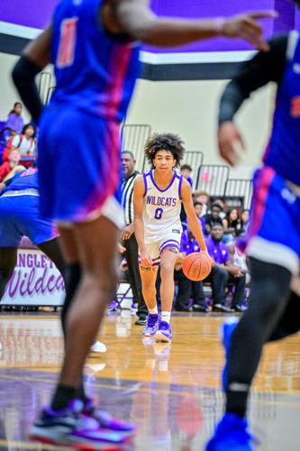 Angleton’s Campbell off to fast start in junior season | Sports ...