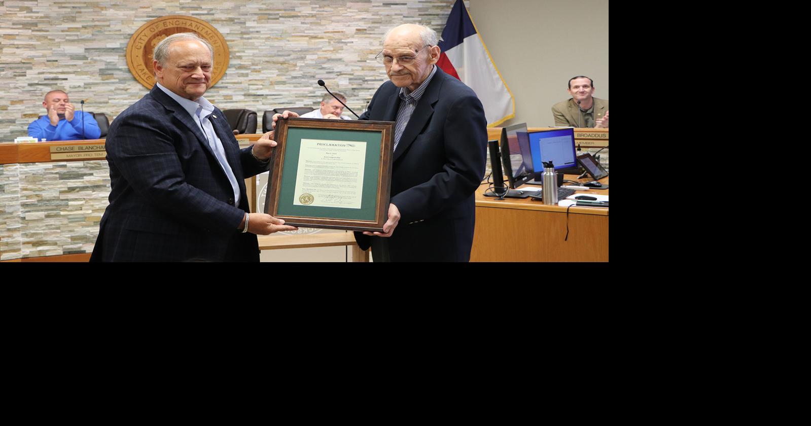 Longtime BWA board president honored | News | thefacts.com