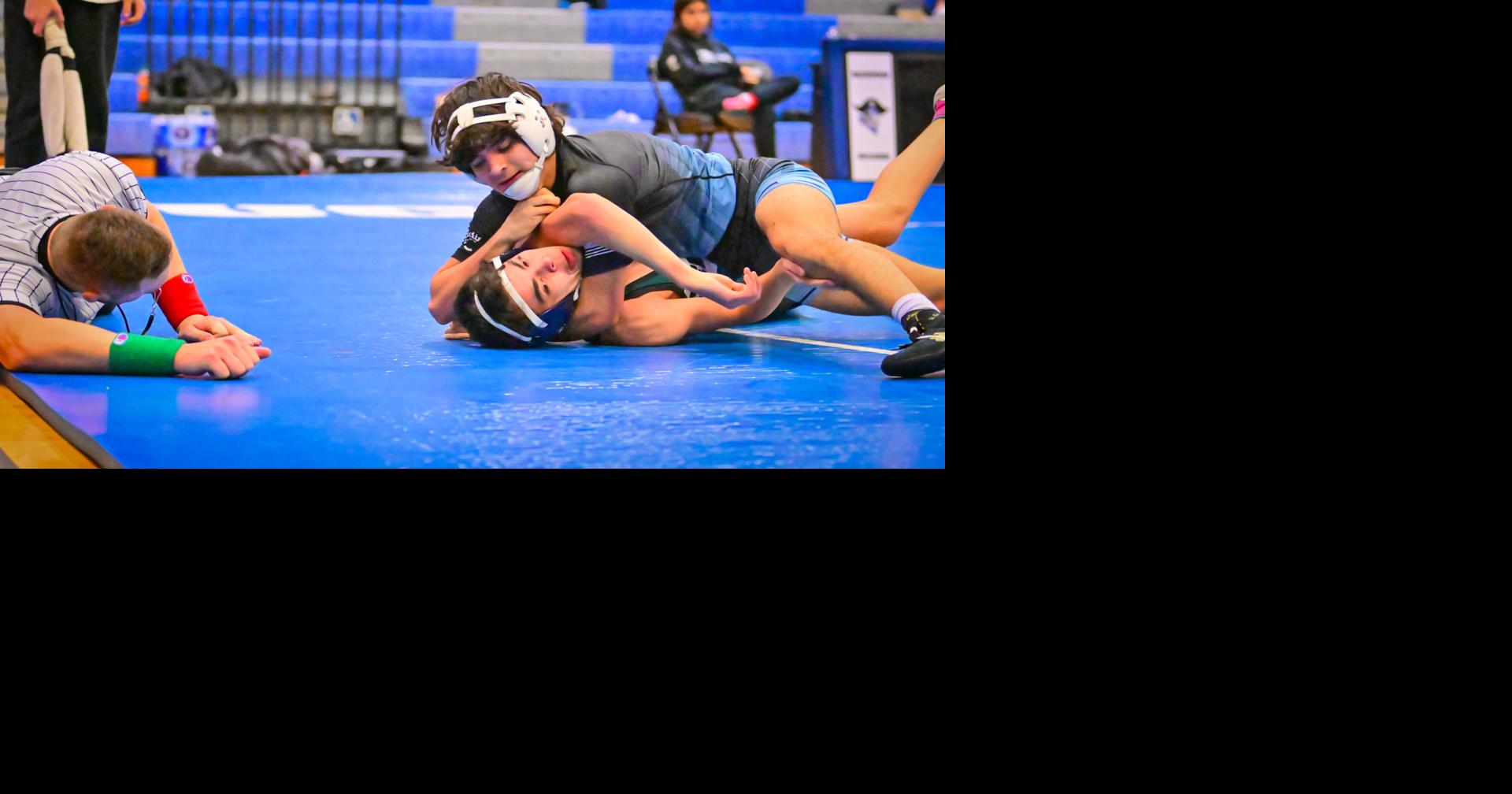 Brazoswood’s Reyna earned coveted 100th win during junior season ...