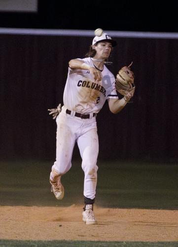 Opportunistic ’Dogs sweep Columbia | Sports | thefacts.com