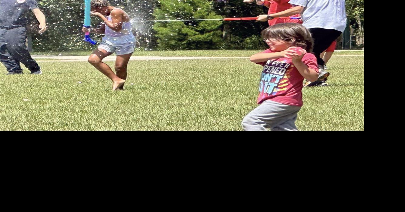 Water Balloon War drenches Capitol Park in fun | Wbweekly | thefacts.com