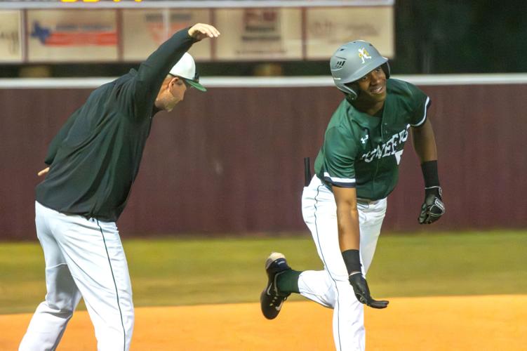 Pioneers clinch playoff spot with win over Columbia | Sports | thefacts.com