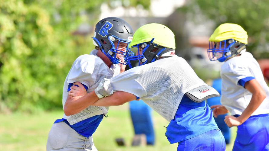 FOOTBALL FRIDAY PREVIEW: Eagles firing on all cylinders as postseason nears | Sports | thefacts.com