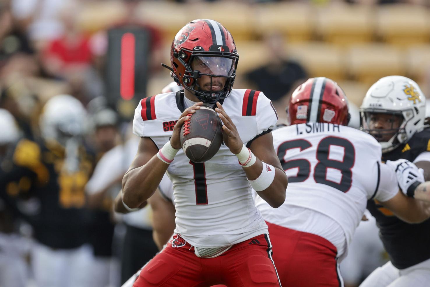 New QB Jaylen Raynor getting to know ISU | Iowa State Football ...