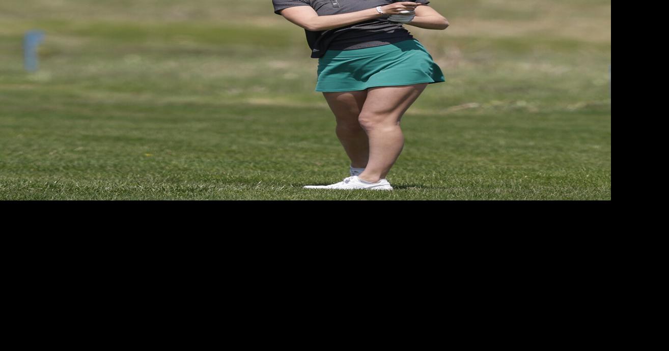 I.C. West freshman Ainsley Wilson takes Day 1 lead in girls’ state golf ...