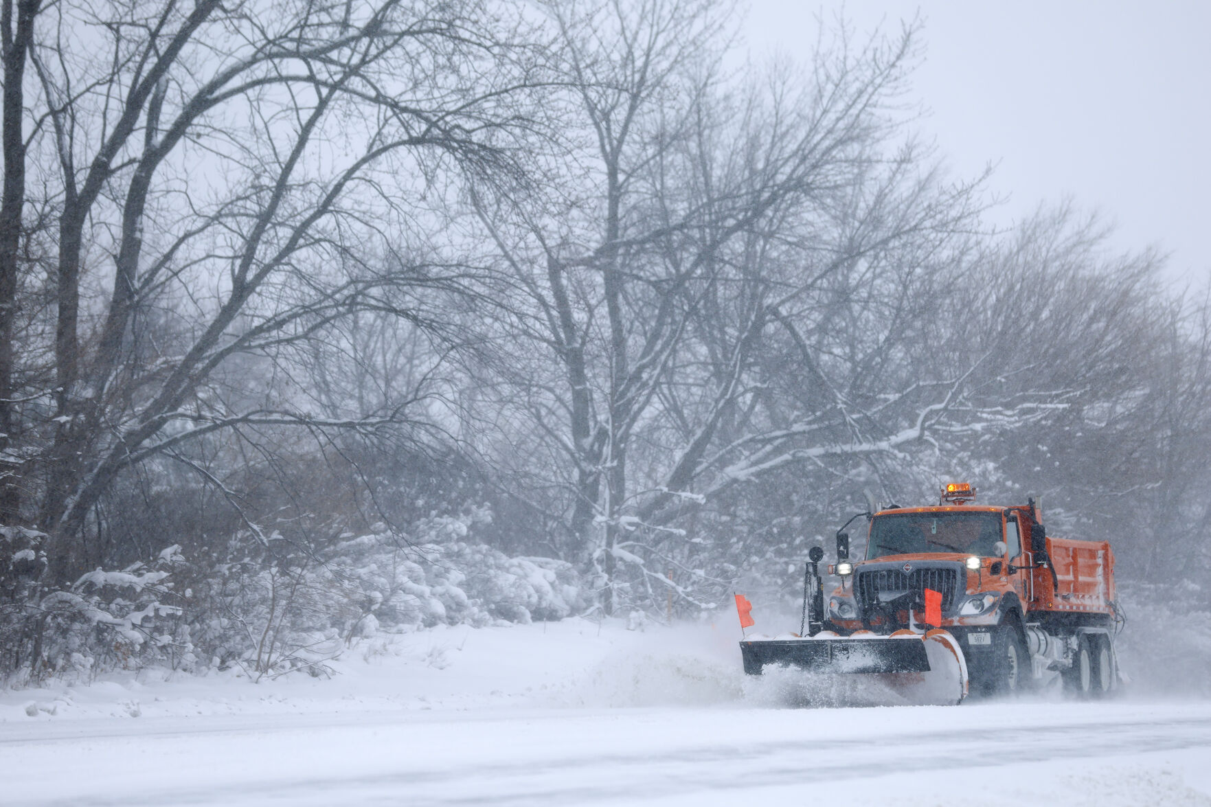First winter storm of season brings ‘widespread accumulating snow’ to ...