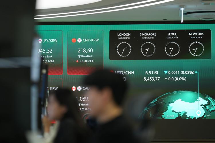 Asian shares decline as oil prices soar amid the war in Iran, echoing ...