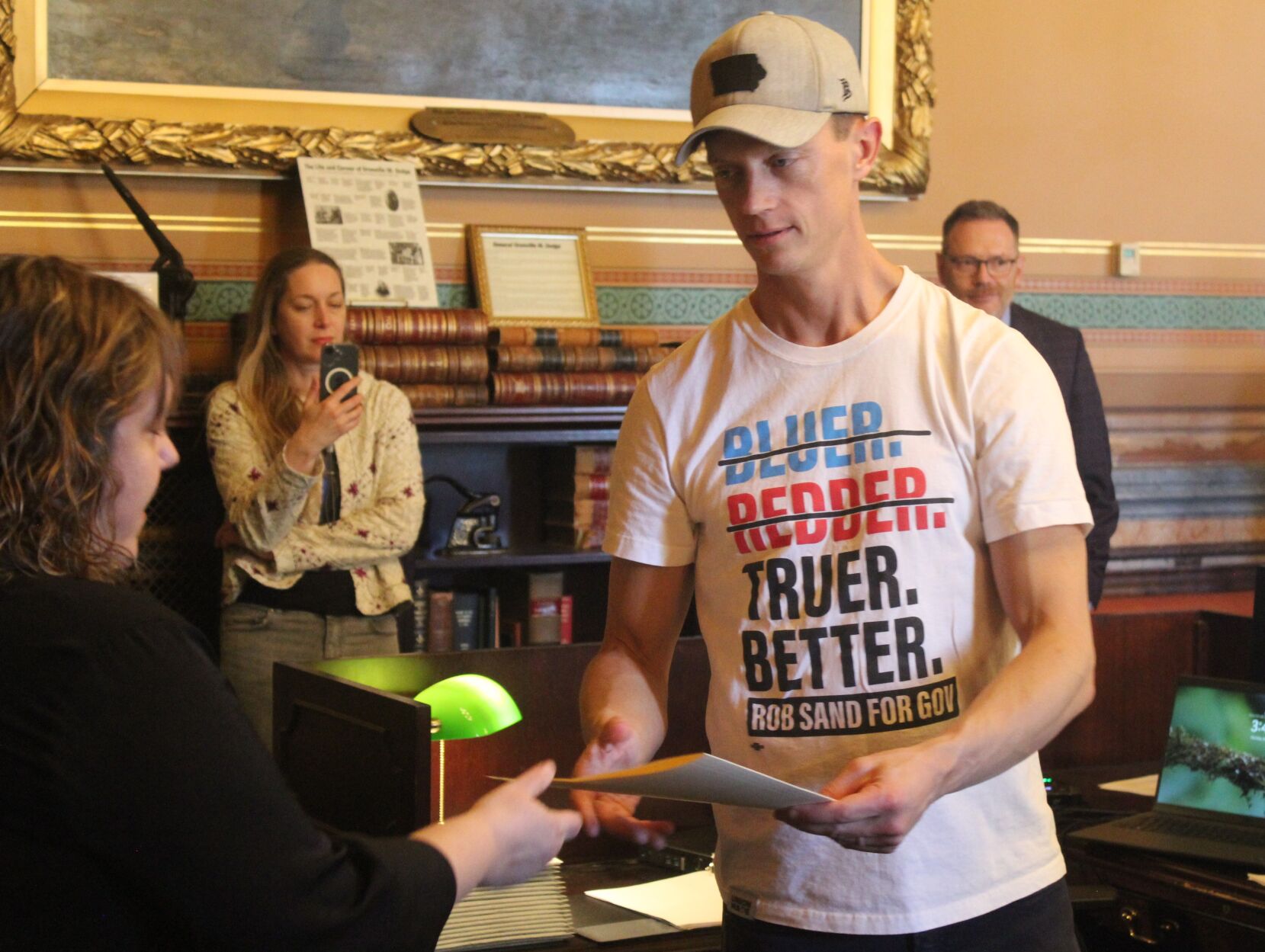 Feenstra, Sand submit signatures, talk Iowa governor race | Iowa ...