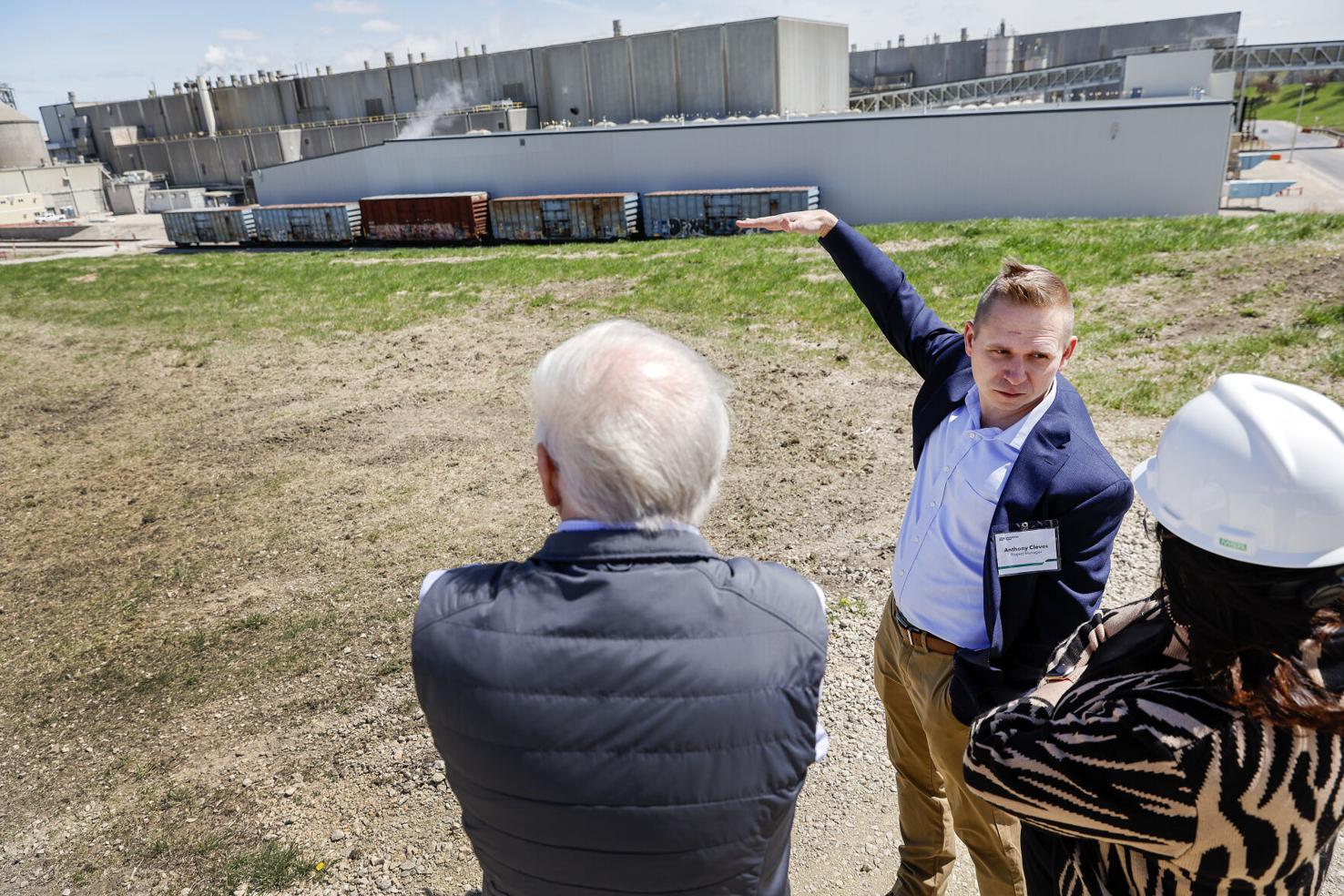 International Paper building plant in Waterloo | News | thegazette.com