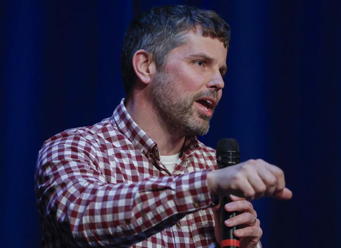 Former SNL cast member headed to Iowa to back Zach Lahn | Iowa ...