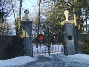 Full moon walks; simplicity series; bird banding; backyard chickens and ...