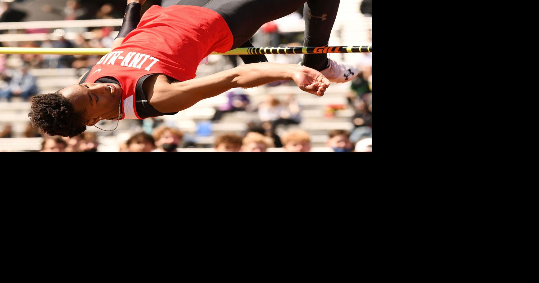 Linn-Mar’s T.J. Jackson draws a crowd with record-setting high jump ...