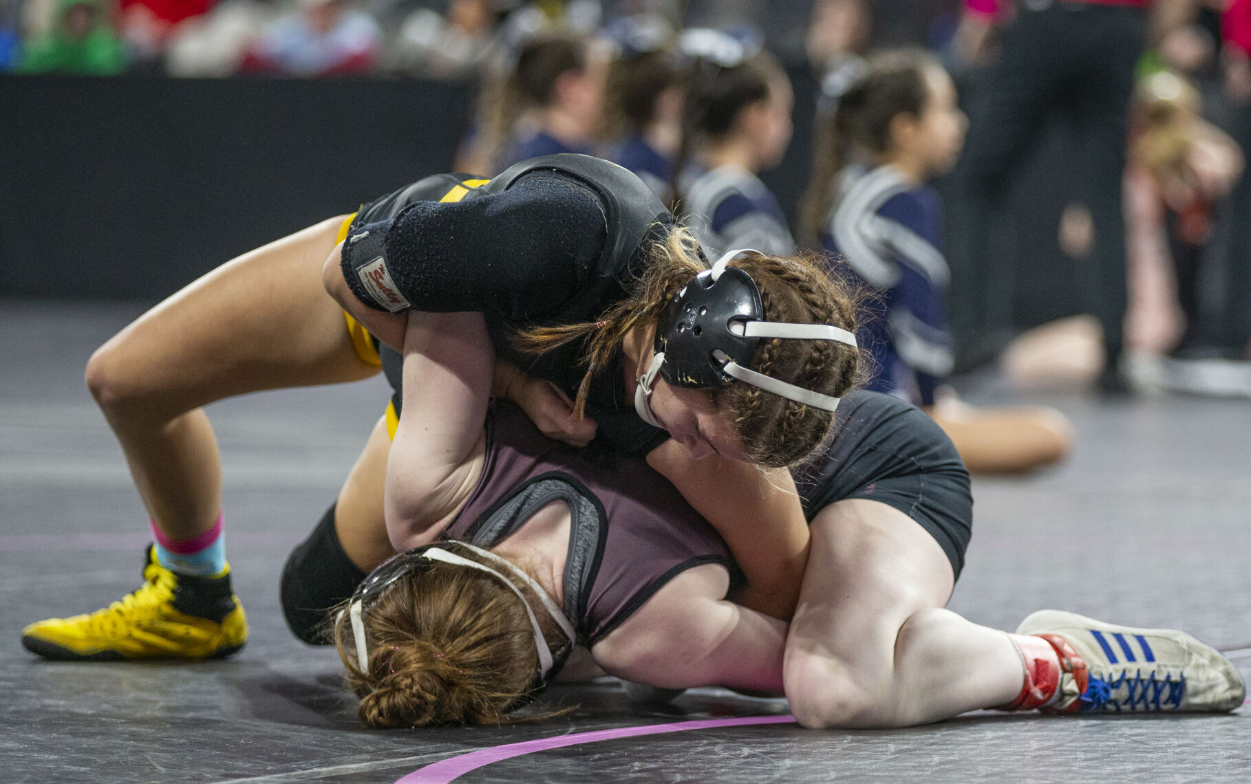 Sigourney’s Reanah Utterback dominates in Iowa Girls High School ...