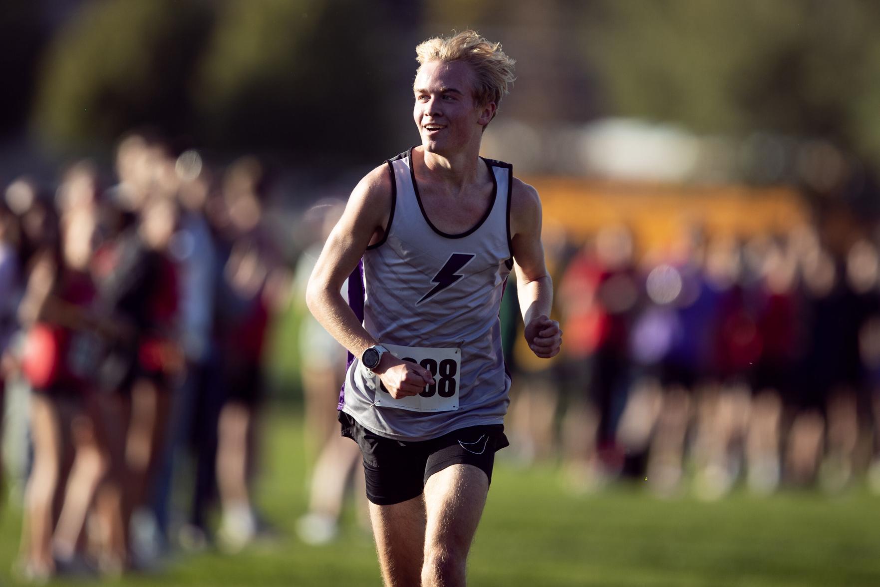 Simply ‘Super:’ Liberty’s Keegan Decker runs to the MVC boys title ...