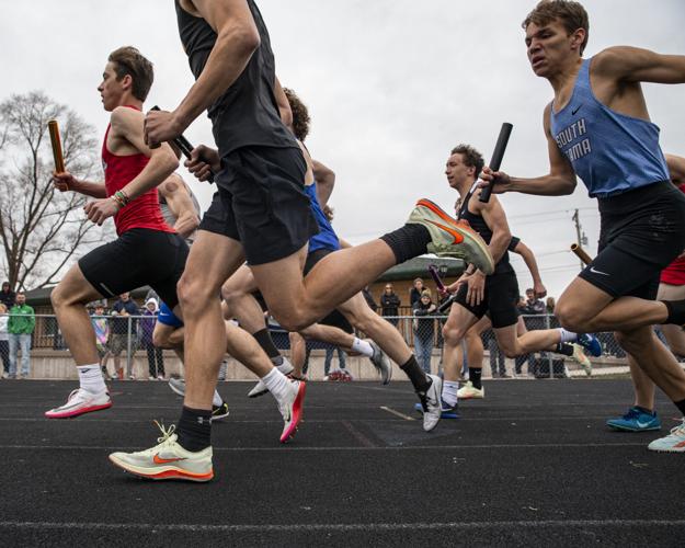 Photos: 2022 Wamac Conference track and field meet at Dyersville ...