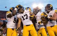 Texas, Toronto receivers finding their footing in Iowa O | Iowa ...