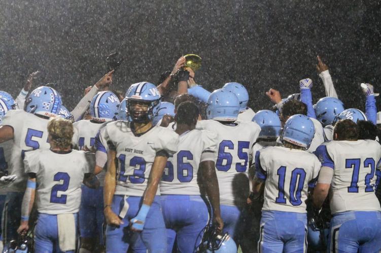 Football West Rusk Takes Bi District Title With 33 14 Victory Over Redwater Etvarsity