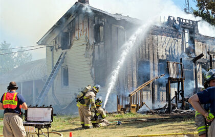 UPDATED: Fire rips through home in rural Halton Hills