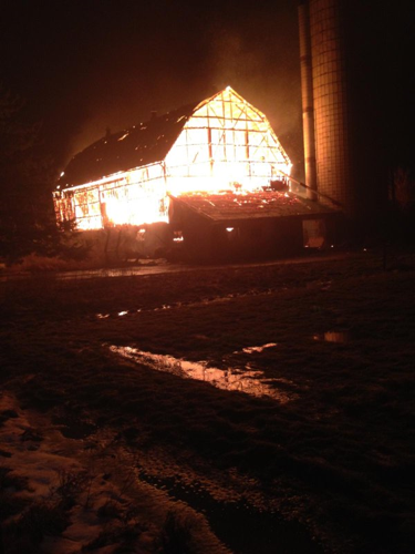 Huge barn fire on Ninth Line in Halton Hills