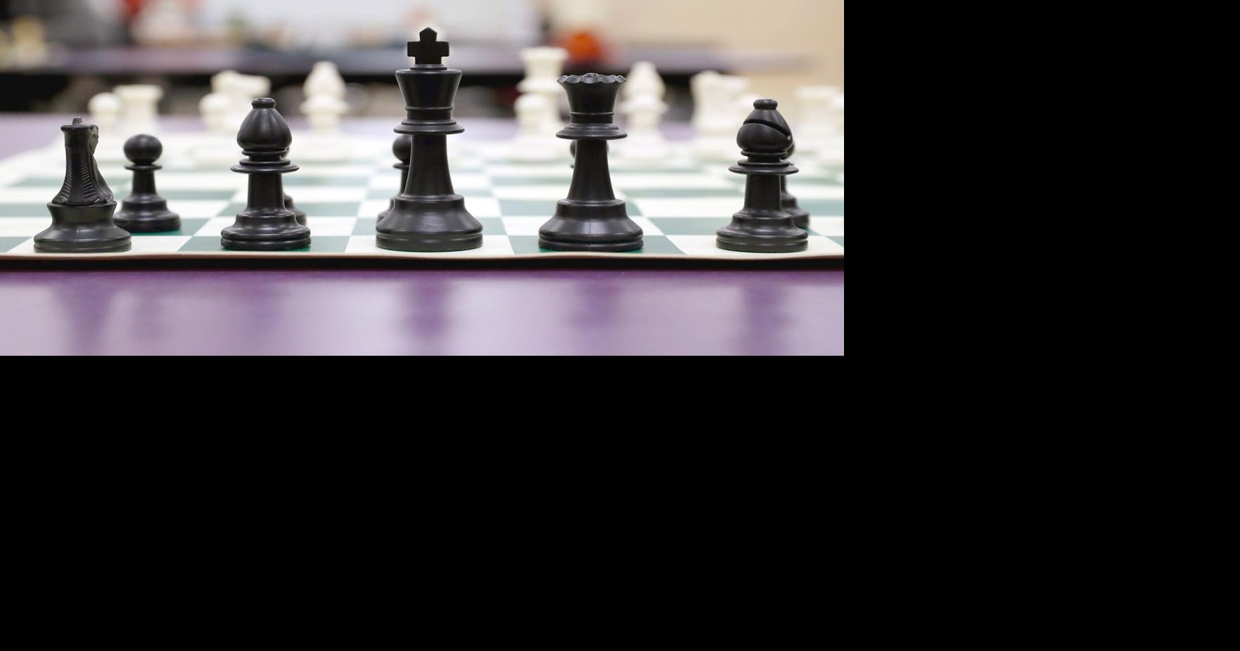 Grand Island Senior High chess club making moves ... quickly