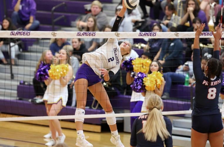 Grand Island Senior High's Tia Traudt commits to play volleyball at UNLV