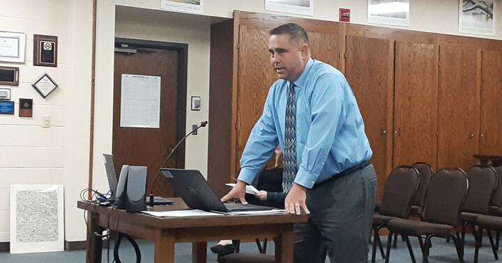 Hall County attorney, commissioners speak against vaccine mandate