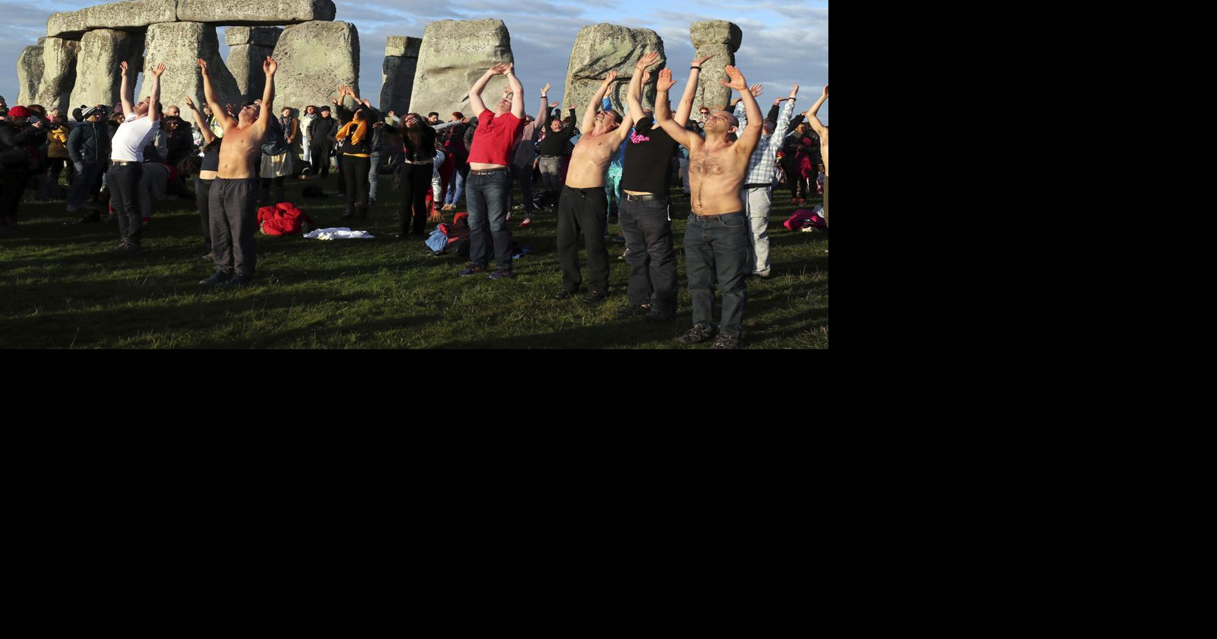 Thousands gather at Stonehenge for annual ritual marking summer solstice