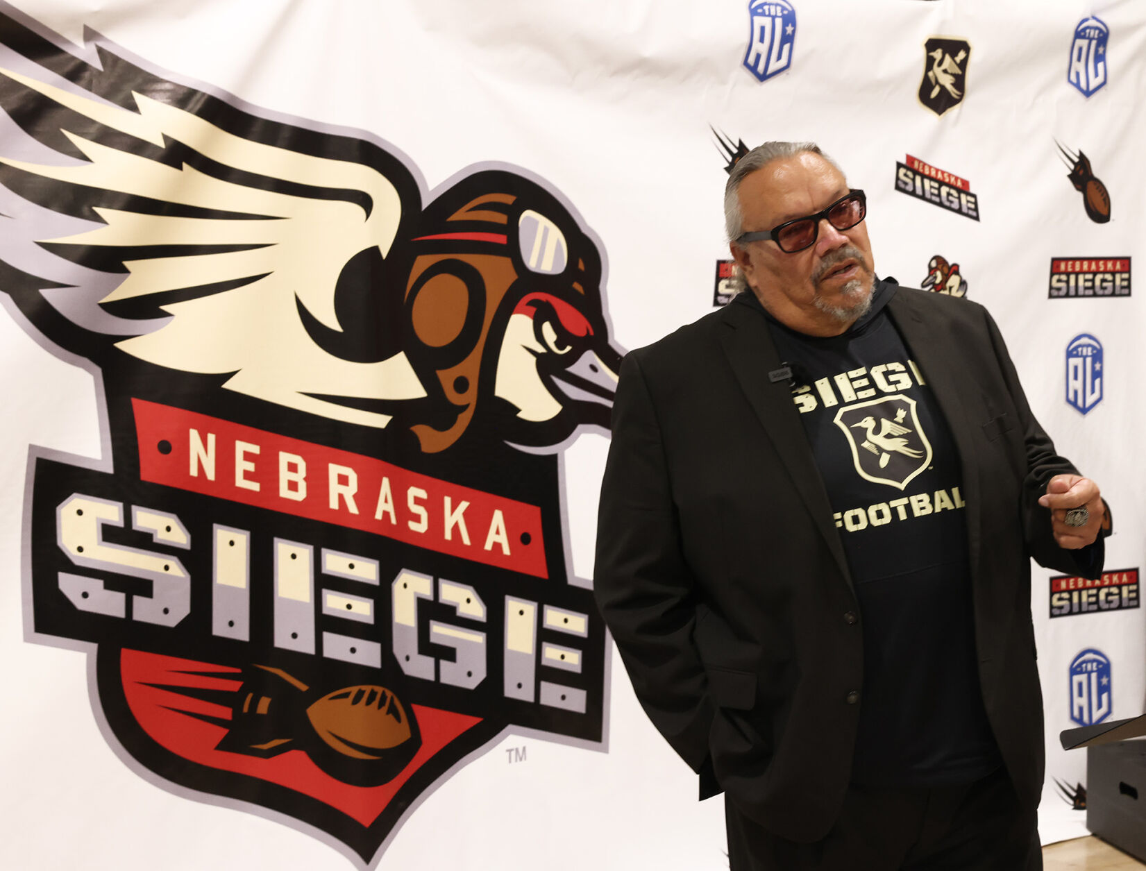 Dominic Bramante as first head coach of Siege team