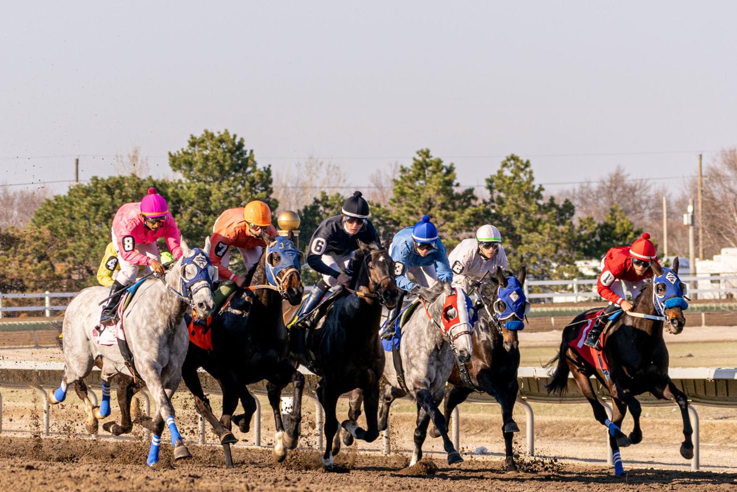 Fonner Park keeps marching on with live racing season
